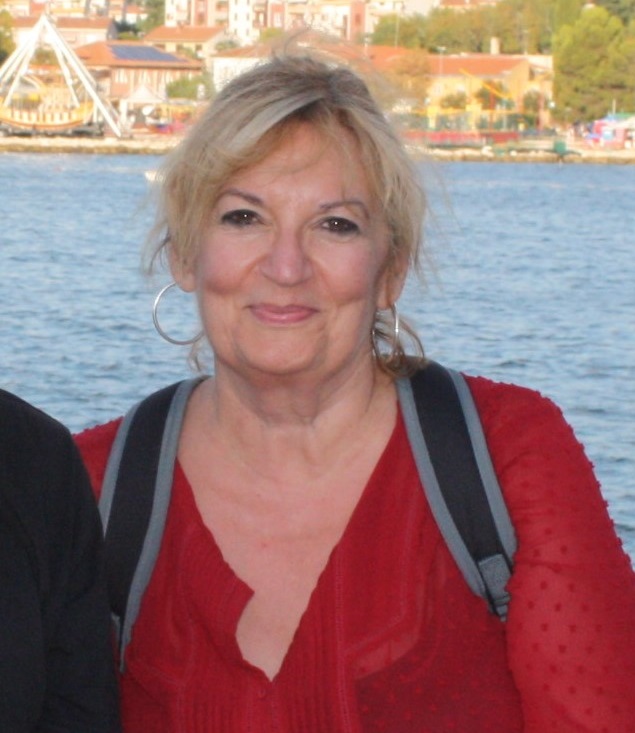 Un año de autoras: Isabel Martín - Esquinas Dobladas